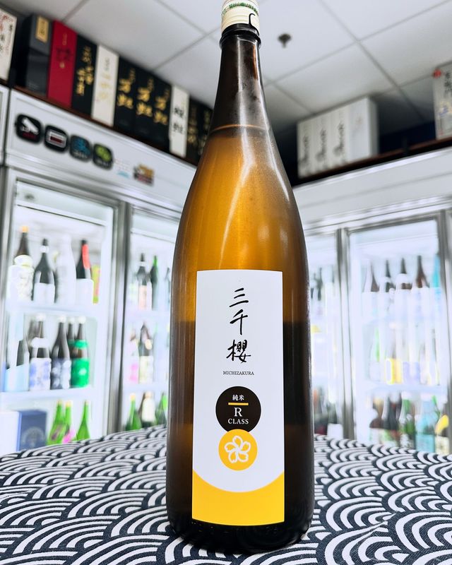三千櫻 純米 RClass 1800ML (S1001) 2025.02 | Sakedream Co.