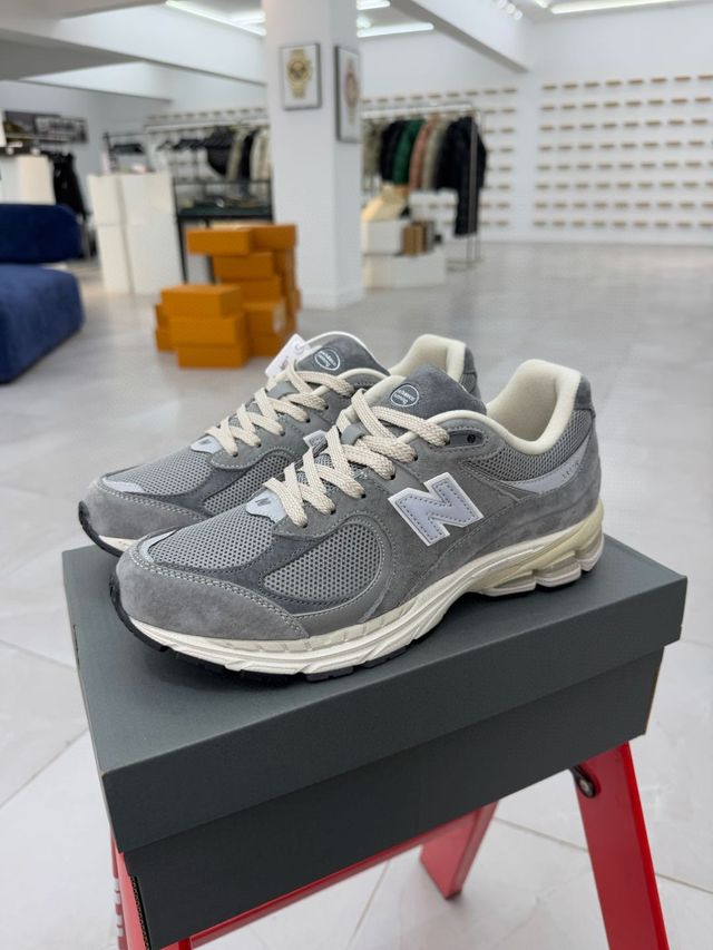 New Balance 2002R M2002RNM | Blue Box