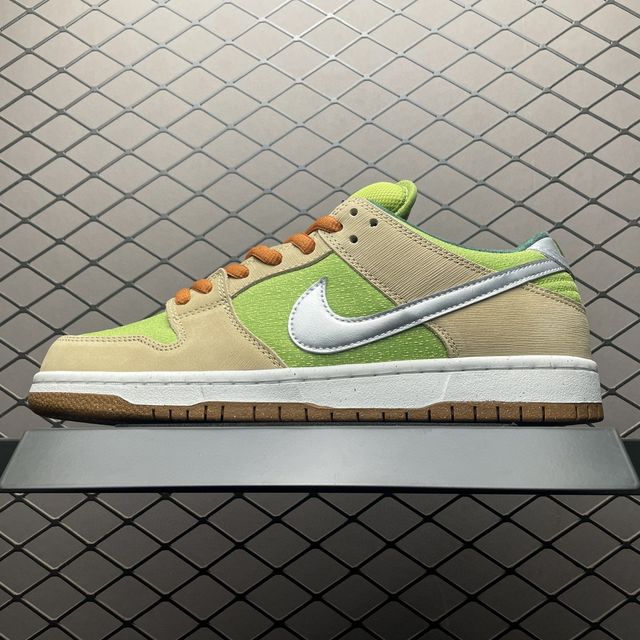 Nike SB Dunk Low Escargot FQ7585-200 | Blue Box