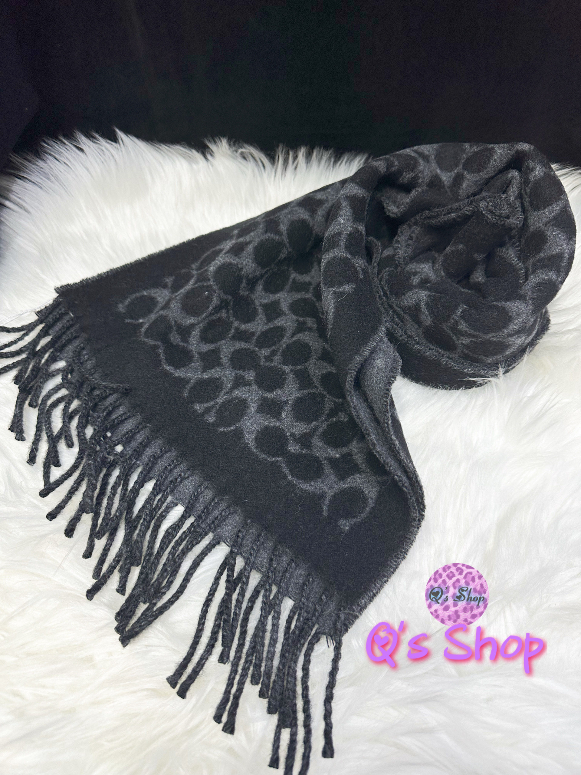 Scarf | Q's Shop