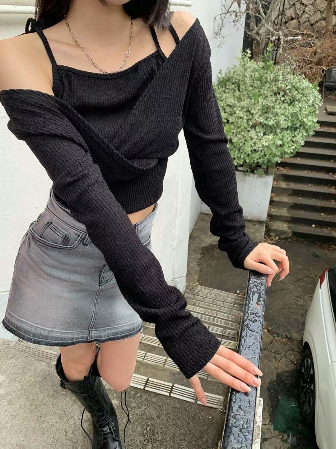 𝐊𝐑 Y2K Ribbon Crop Top ♡ | 𝕓𝕖𝕗𝕠𝕣𝕖 𝕤𝕦𝕟𝕤𝕖𝕥