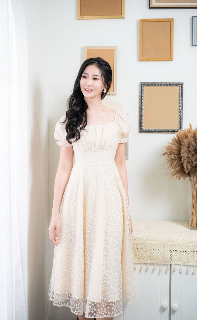 63357 Gill U-neck Hedwig Midi Dress | UniqAcces