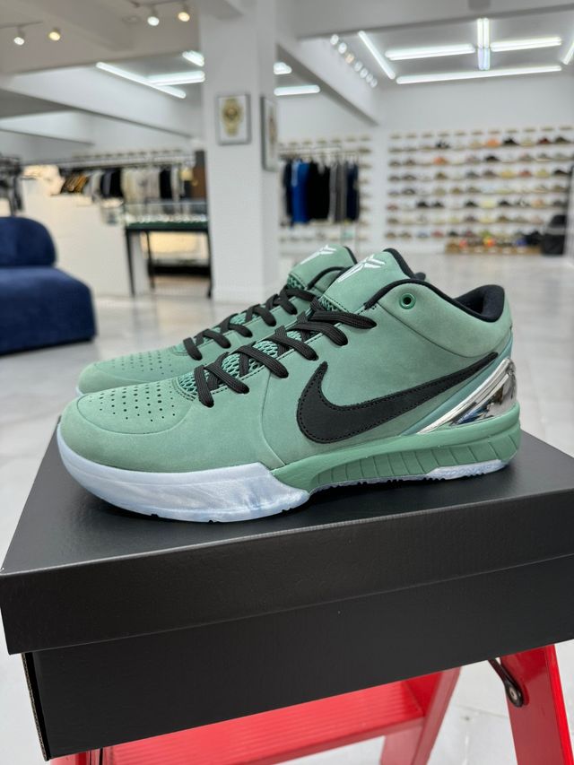 Nike Kobe 4 protro "Girl Dad" | Blue Box