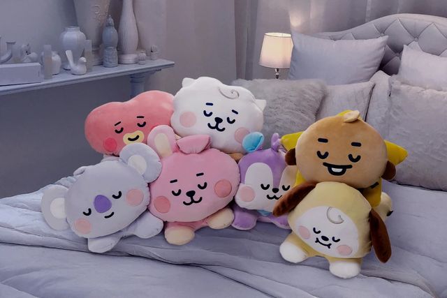 📦訂購 日本限定 Line Friends BT21 BABY (CHILL NIGHT) 攬枕公仔🧸 | Pmmixmarket 雜嘜代購