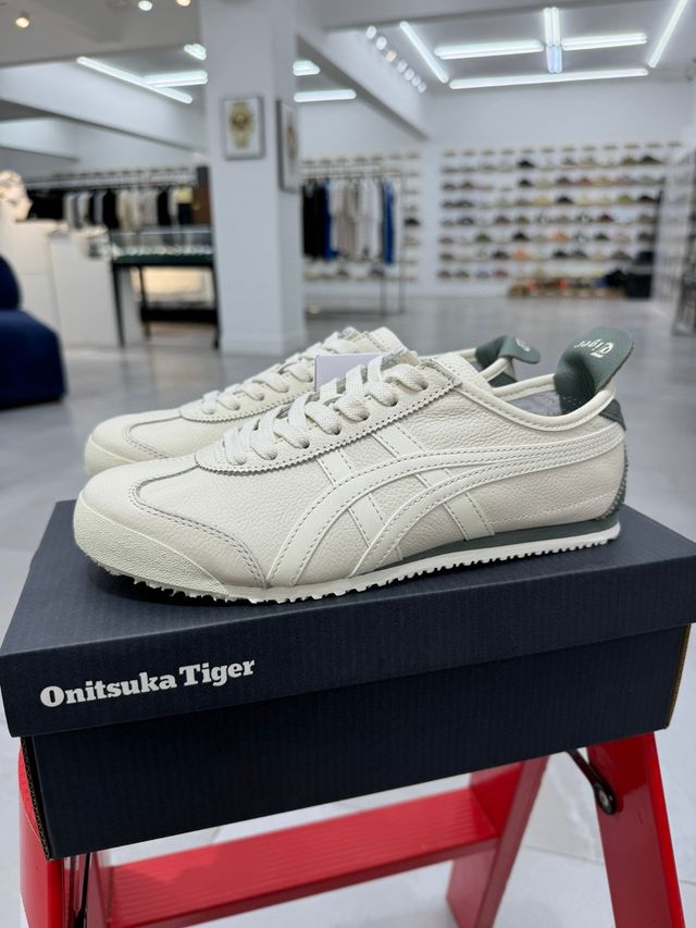 Onitsuka Tiger Mexico 66 | Blue Box