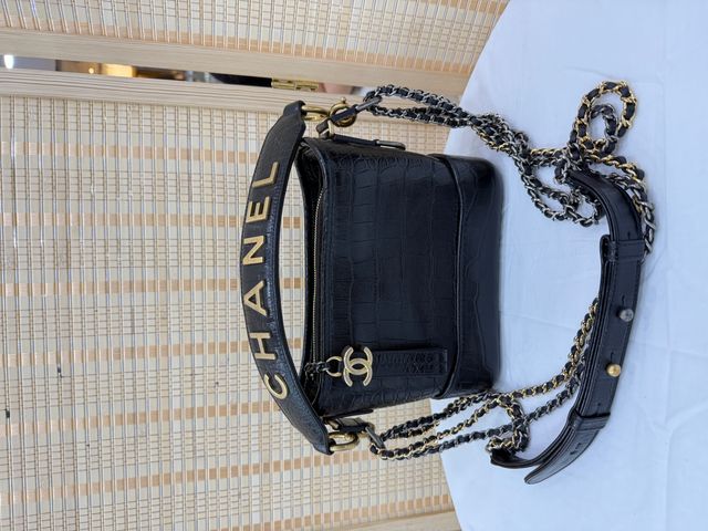Pre owned chanel hobo with handle | BEKA.LUX