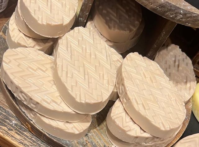 大熱LUSH Deepsleep Massage Bar | HKBeautycentral