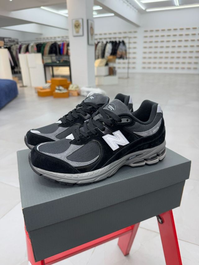 New Balance 2002R M2002RR1 | Blue Box